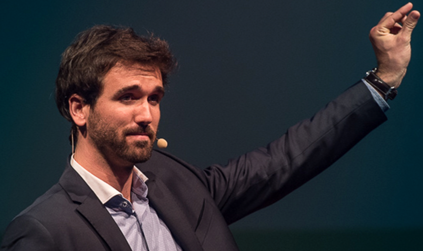 Julien De Wit | Innovators Under 35